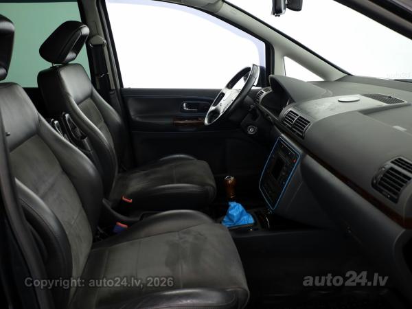Melns Volkswagen Sharan 2008 Tallina, ar dzinēja tilpumu 2.00 L un nobraukumu 284 tūkst. km par 1499 €, foto 7 vietnē AUTOMOTO.COM.LV
