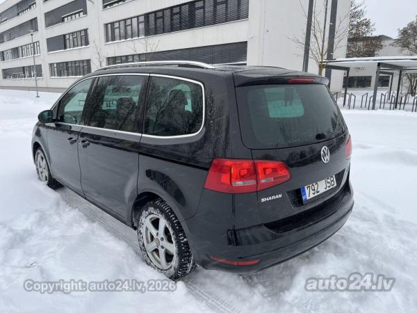 Black Volkswagen Sharan 2010 in Tallinn, with an engine capacity of 1.40 L and mileage of 238 thousand km for 6590 €, photo 3 on AUTOMOTO.COM.LV