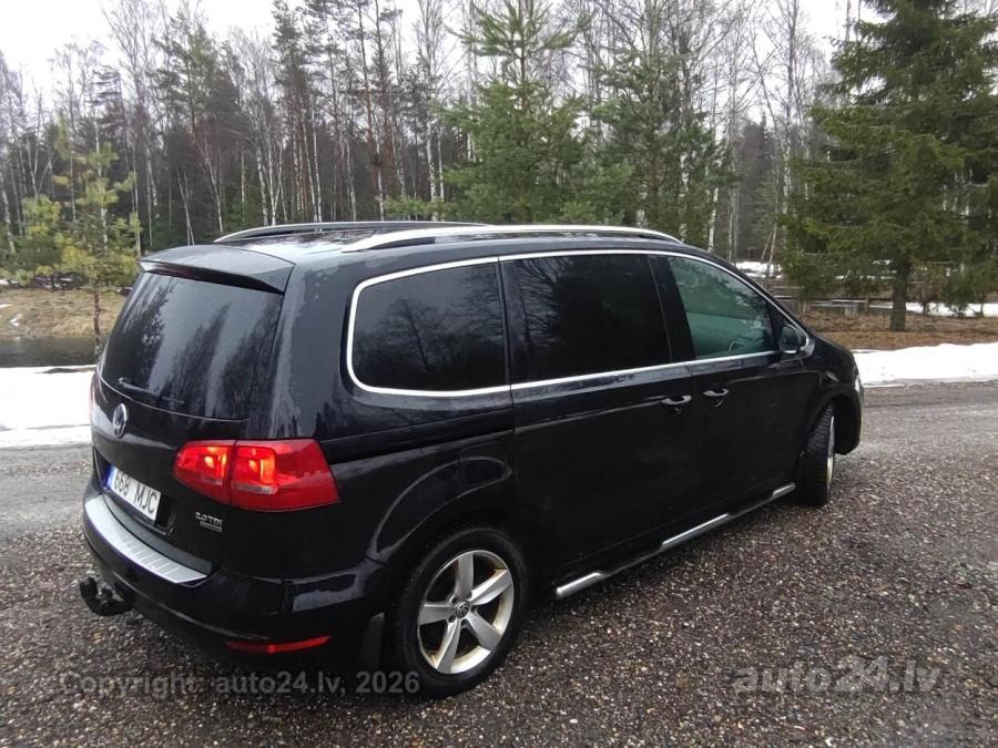 Black Volkswagen Sharan 2010 in Tallinn, with an engine capacity of 2.00 L and mileage of 38 thousand km for 6500 €, photo 3 on AUTOMOTO.COM.LV