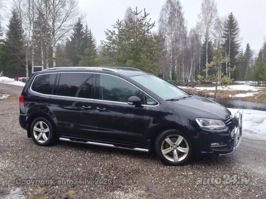 Black Volkswagen Sharan 2010 in Tallinn, with an engine capacity of 2.00 L and mileage of 38 thousand km for 6500 €, photo 5 on AUTOMOTO.COM.LV