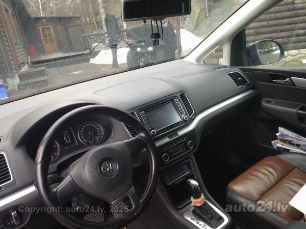 Melns Volkswagen Sharan 2010 Tallina, ar dzinēja tilpumu 2.00 L un nobraukumu 38 tūkst. km par 6500 €, foto 11 vietnē AUTOMOTO.COM.LV