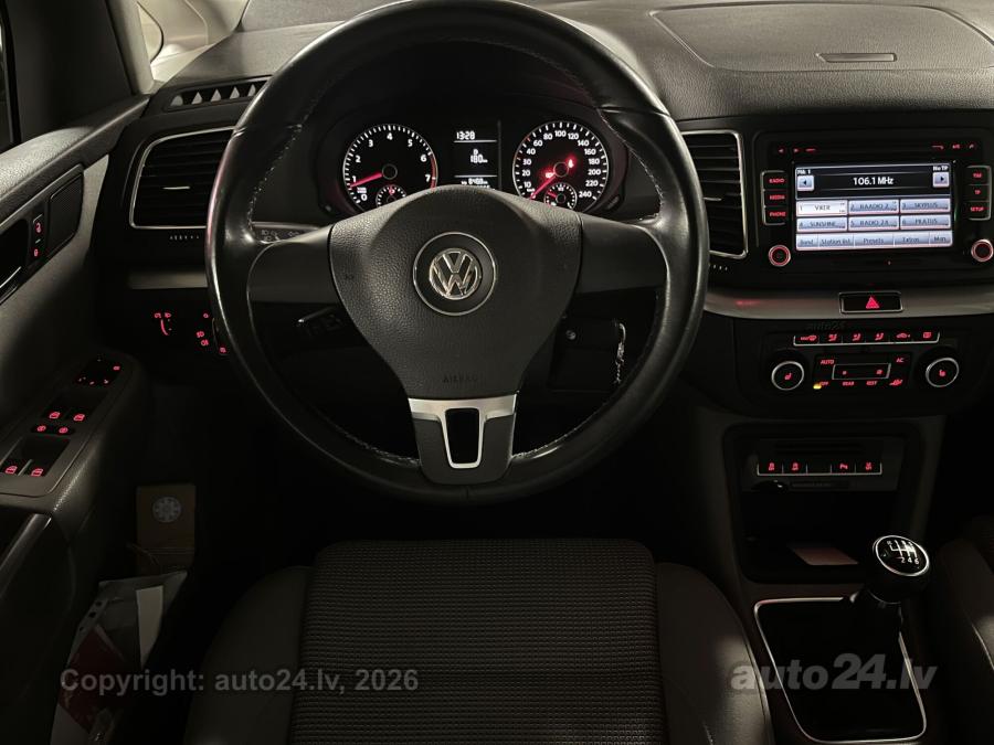 Melns Volkswagen Sharan 2010 Tartu, ar dzinēja tilpumu 1.40 L un nobraukumu 239 tūkst. km par 4990 €, foto 8 vietnē AUTOMOTO.COM.LV