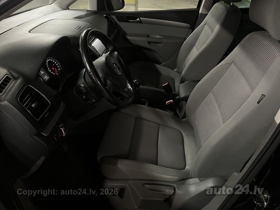 Melns Volkswagen Sharan 2010 Tartu, ar dzinēja tilpumu 1.40 L un nobraukumu 239 tūkst. km par 4990 €, foto 9 vietnē AUTOMOTO.COM.LV