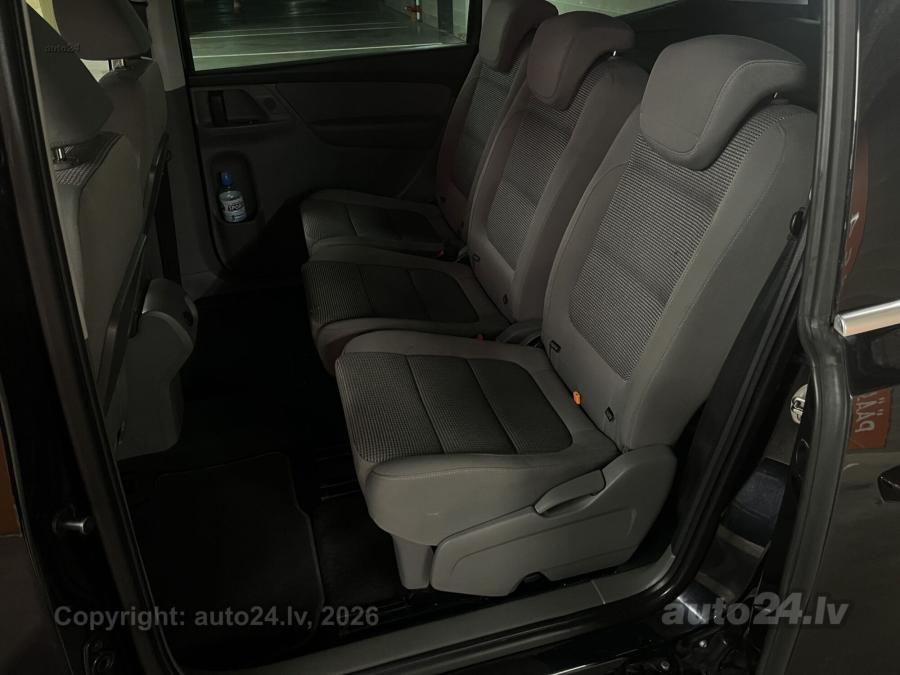 Melns Volkswagen Sharan 2010 Tartu, ar dzinēja tilpumu 1.40 L un nobraukumu 239 tūkst. km par 4990 €, foto 11 vietnē AUTOMOTO.COM.LV