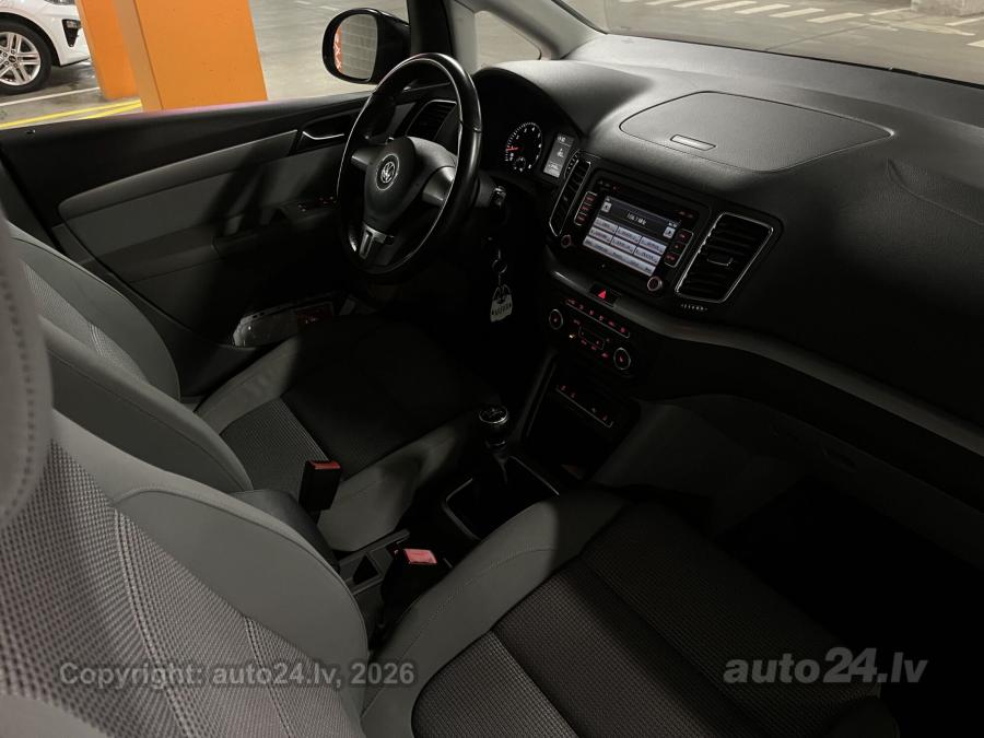 Melns Volkswagen Sharan 2010 Tartu, ar dzinēja tilpumu 1.40 L un nobraukumu 239 tūkst. km par 4990 €, foto 13 vietnē AUTOMOTO.COM.LV