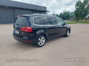 Black Volkswagen Sharan 2011 in Tallinn, with an engine capacity of 2.00 L and mileage of 0 thousand km for 6999 €, photo 6 on AUTOMOTO.COM.LV