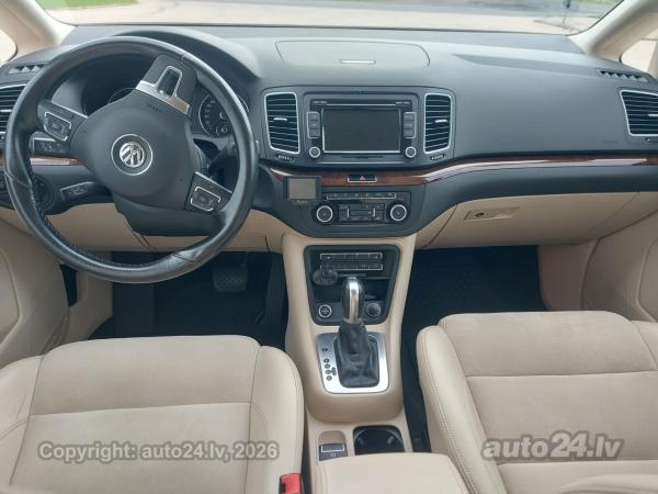 Black Volkswagen Sharan 2011 in Tallinn, with an engine capacity of 2.00 L and mileage of 0 thousand km for 6999 €, photo 10 on AUTOMOTO.COM.LV