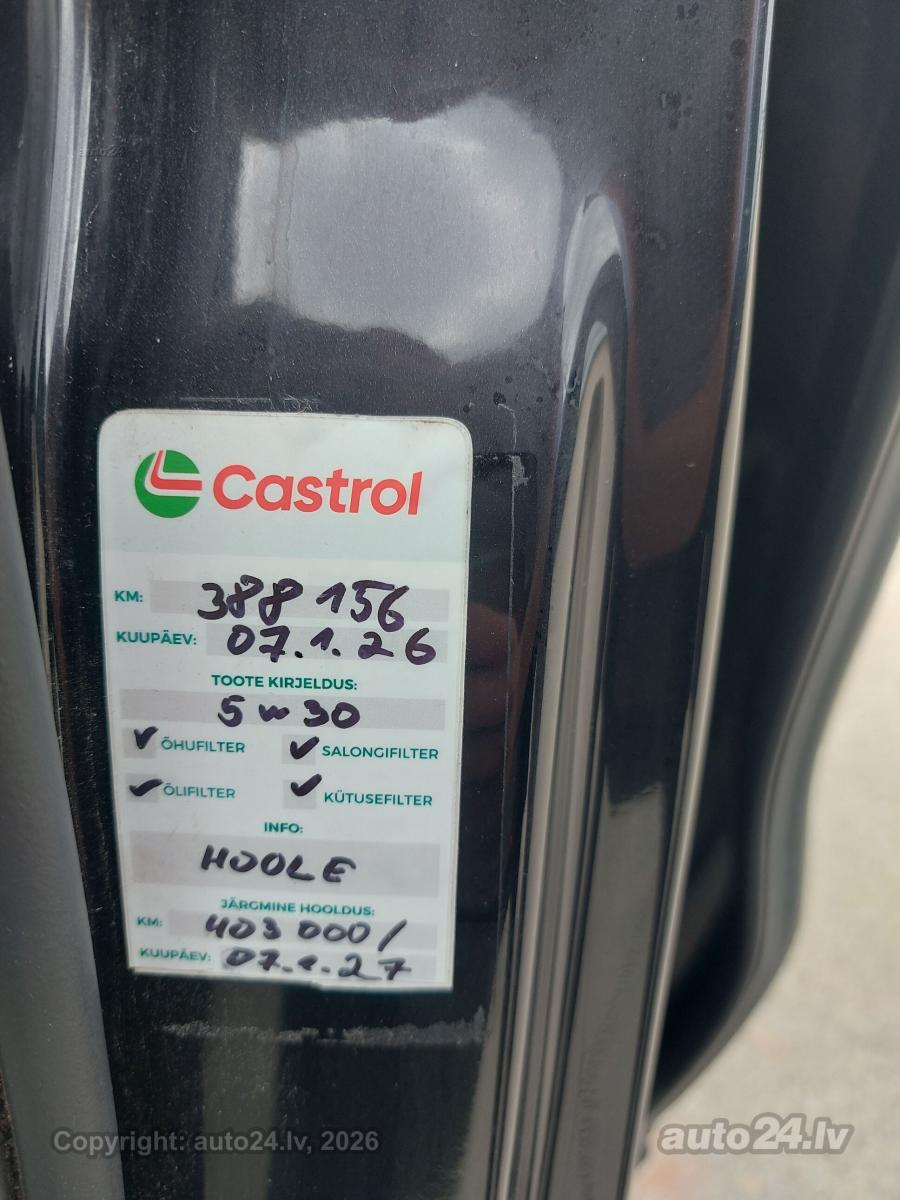 Black Volkswagen Sharan 2011 in Tallinn, with an engine capacity of 2.00 L and mileage of 0 thousand km for 6999 €, photo 13 on AUTOMOTO.COM.LV