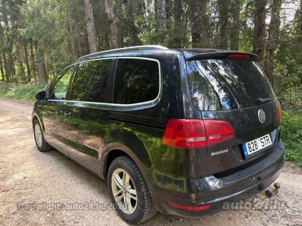 Melns Volkswagen Sharan 2011 Veru, ar dzinēja tilpumu 2.00 L un nobraukumu 366 tūkst. km par 3999 €, foto 3 vietnē AUTOMOTO.COM.LV