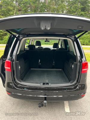 Melns Volkswagen Sharan 2011 Tallina, ar dzinēja tilpumu 2.00 L un nobraukumu 307 tūkst. km par 6500 €, foto 12 vietnē AUTOMOTO.COM.LV