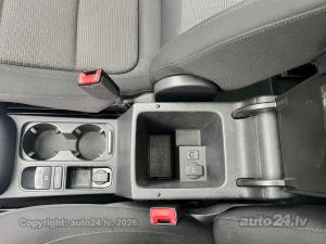 Melns Volkswagen Sharan 2011 Tallina, ar dzinēja tilpumu 2.00 L un nobraukumu 307 tūkst. km par 6500 €, foto 16 vietnē AUTOMOTO.COM.LV