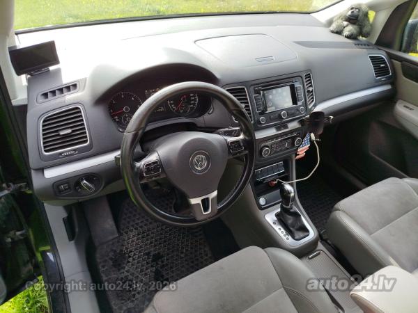 Фольксваген Шаран 2012 в Раквере на AUTOMOTO.COM.LV Черный Фольксваген Шаран 2012 в Раквере, объемом двигателя 2.00 л и пробегом 350 тыс. км за 5000 €, фото 6 на AUTOMOTO.COM.LV