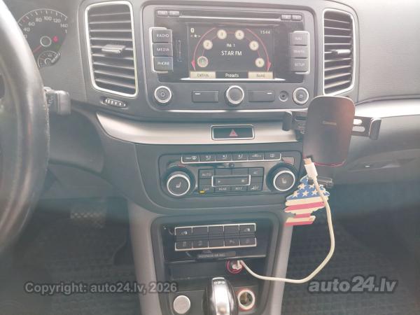 Фольксваген Шаран 2012 в Раквере на AUTOMOTO.COM.LV Черный Фольксваген Шаран 2012 в Раквере, объемом двигателя 2.00 л и пробегом 350 тыс. км за 5000 €, фото 7 на AUTOMOTO.COM.LV