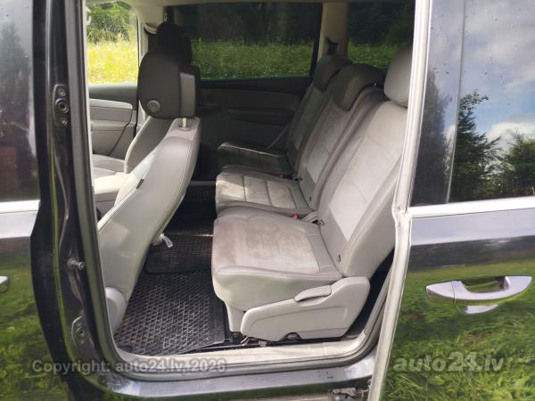 Фольксваген Шаран 2012 в Раквере на AUTOMOTO.COM.LV Черный Фольксваген Шаран 2012 в Раквере, объемом двигателя 2.00 л и пробегом 350 тыс. км за 5000 €, фото 9 на AUTOMOTO.COM.LV