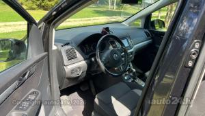 Black Volkswagen Sharan 2014 in Tartu, with an engine capacity of 2.00 L and mileage of 365 thousand km for 8500 €, photo 6 on AUTOMOTO.COM.LV