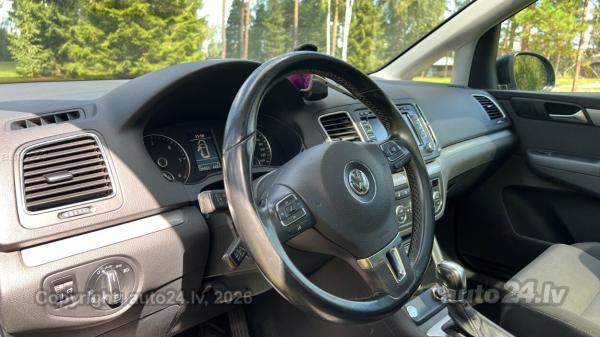 Melns Volkswagen Sharan 2014 Tartu, ar dzinēja tilpumu 2.00 L un nobraukumu 365 tūkst. km par 8500 €, foto 7 vietnē AUTOMOTO.COM.LV