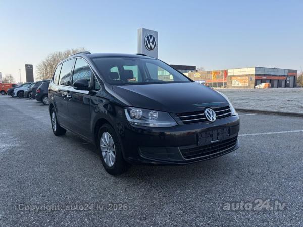 Black Volkswagen Sharan 2015 in Viljandi, with an engine capacity of 2.00 L and mileage of 244 thousand km for 11999 €, photo 1 on AUTOMOTO.COM.LV