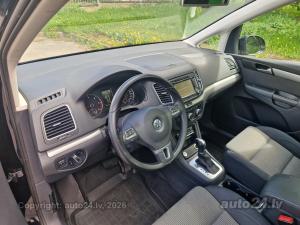 Melns Volkswagen Sharan 2015 Tallina, ar dzinēja tilpumu 2.00 L un nobraukumu 290 tūkst. km par 8999 €, foto 9 vietnē AUTOMOTO.COM.LV