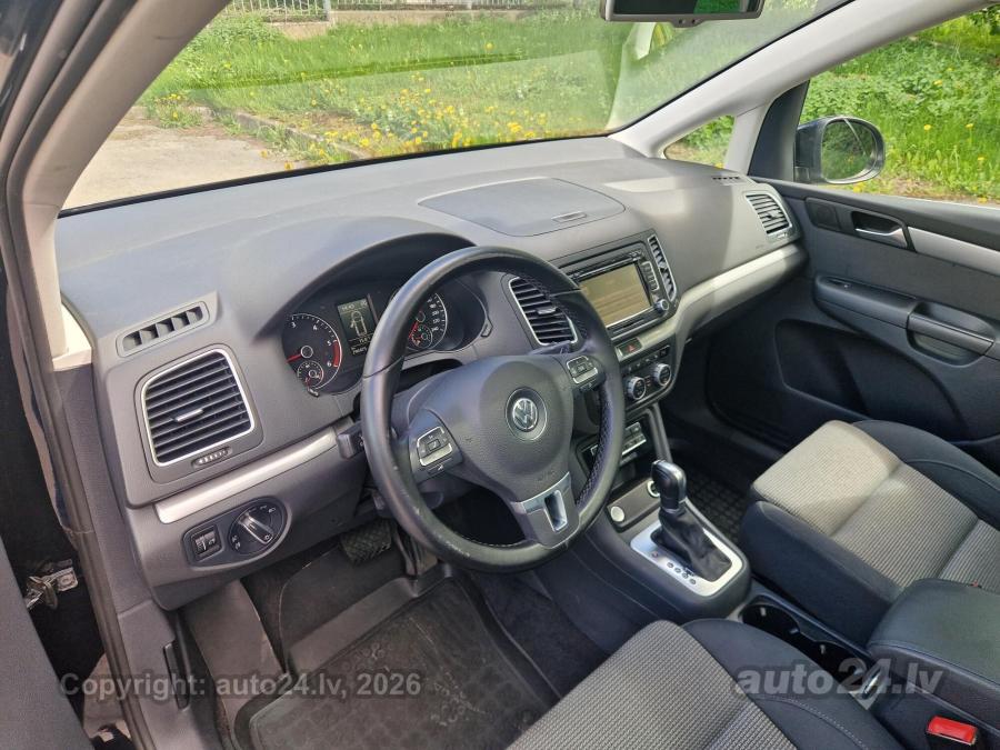 Melns Volkswagen Sharan 2015 Tallina, ar dzinēja tilpumu 2.00 L un nobraukumu 290 tūkst. km par 8999 €, foto 9 vietnē AUTOMOTO.COM.LV
