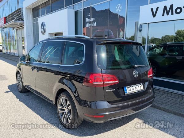 Black Volkswagen Sharan 2018 in Viljandi, with an engine capacity of 2.00 L and mileage of 276 thousand km for 15500 €, photo 3 on AUTOMOTO.COM.LV