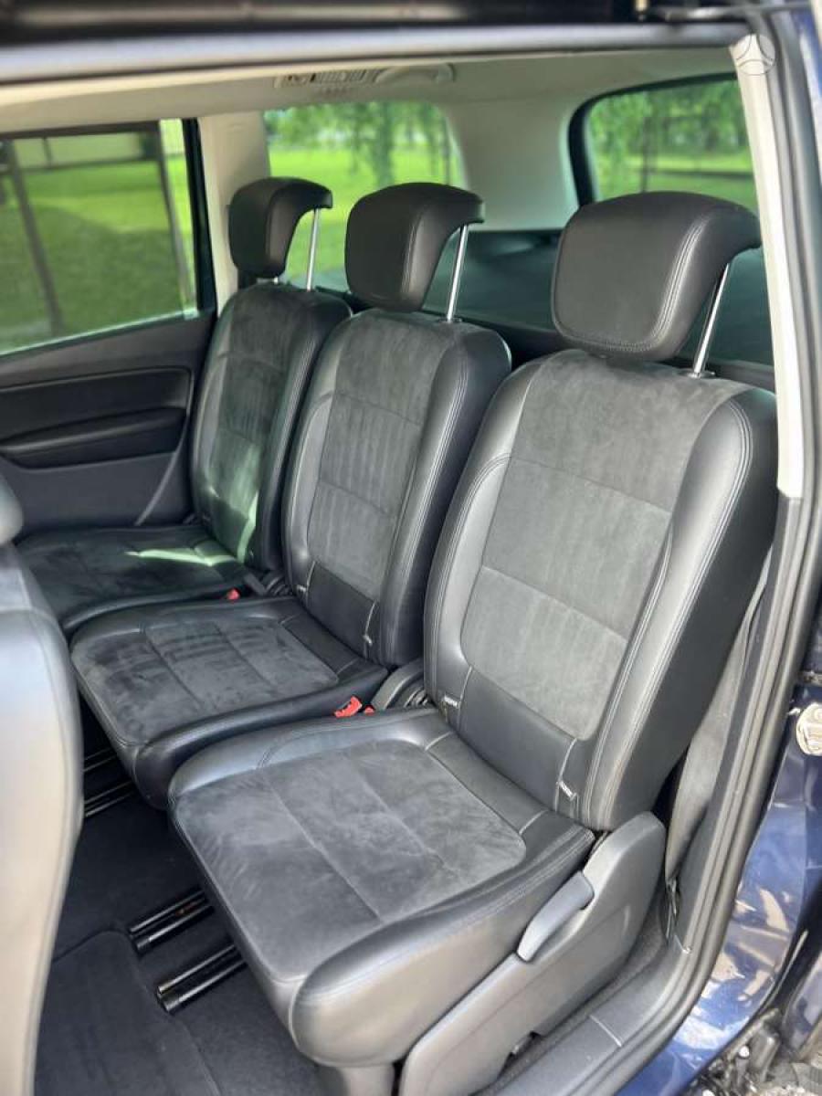 Blue Volkswagen Sharan 2011 in Utena, with an engine capacity of 2.00 L and mileage of 316 thousand km for 6850 €, photo 22 on AUTOMOTO.COM.LV