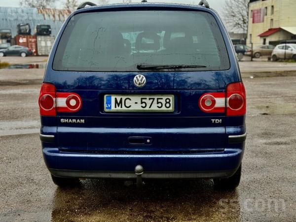 Blue Volkswagen Sharan 2005 in Riga, with an engine capacity of 1.90 L and mileage of 0 thousand km for 2450 €, photo 5 on AUTOMOTO.COM.LV