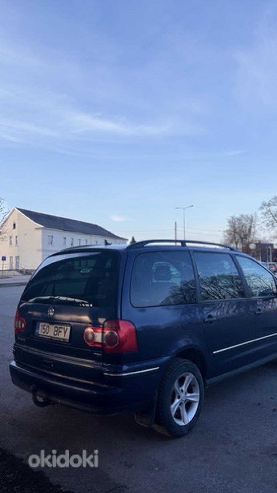 Blue Volkswagen Sharan 2005 in Kohtla-Jarve, with an engine capacity of 1.90 L and mileage of 302 thousand km for 3500 €, photo 6 on AUTOMOTO.COM.LV
