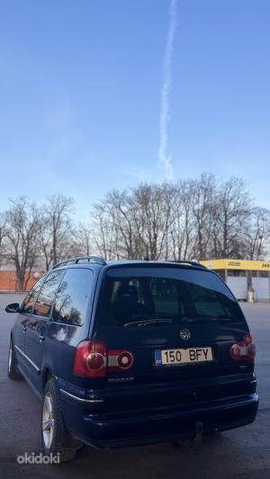 Blue Volkswagen Sharan 2005 in Kohtla-Jarve, with an engine capacity of 1.90 L and mileage of 302 thousand km for 3500 €, photo 13 on AUTOMOTO.COM.LV