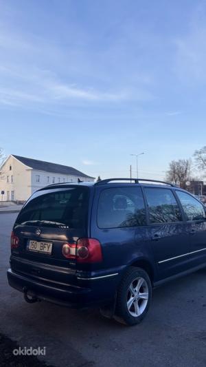 Blue Volkswagen Sharan 2005 in Kohtla-Jarve, with an engine capacity of 1.90 L and mileage of 302 thousand km for 3500 €, photo 14 on AUTOMOTO.COM.LV