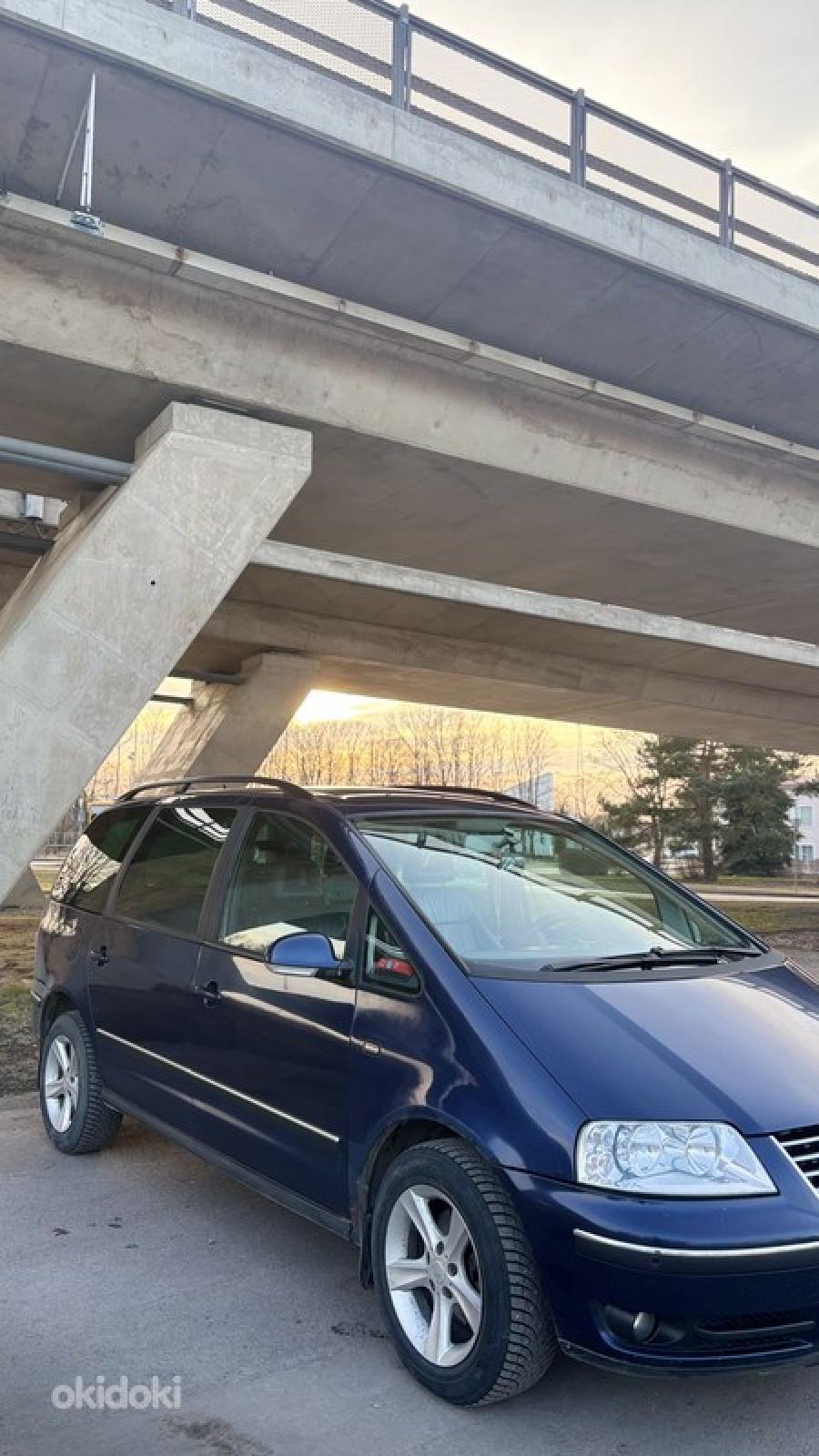 Blue Volkswagen Sharan 2005 in Kohtla-Jarve, with an engine capacity of 1.90 L and mileage of 302 thousand km for 3500 €, photo 15 on AUTOMOTO.COM.LV