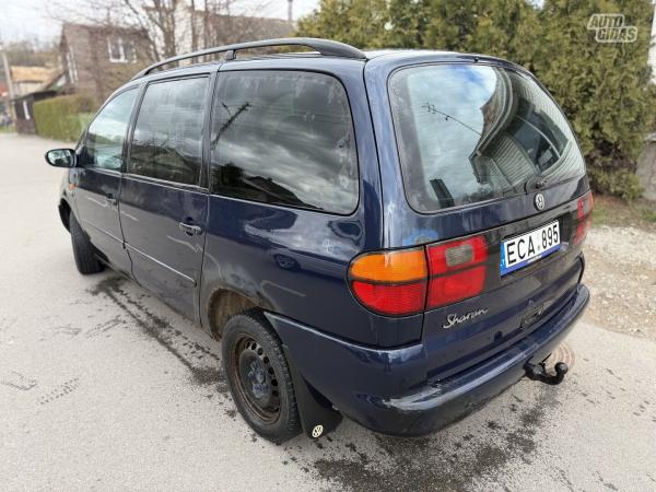 Blue Volkswagen Sharan 1996 in Kaunas, with an engine capacity of 2.00 L and mileage of 342 thousand km for 1350 €, photo 7 on AUTOMOTO.COM.LV