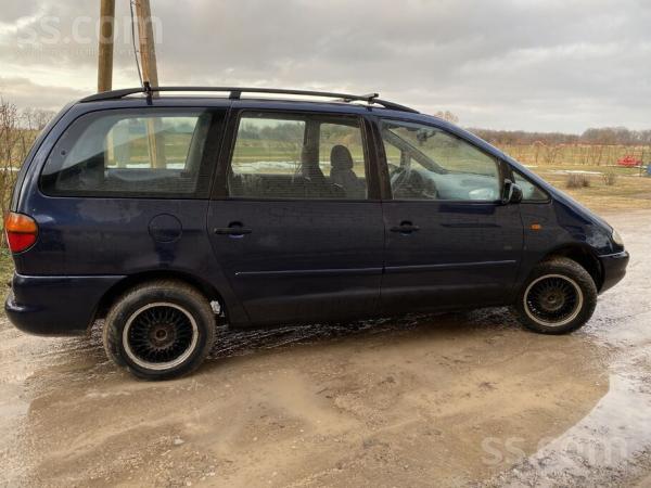Blue Volkswagen Sharan 1996 in Jelgava, with an engine capacity of 1.90 L and mileage of 410 thousand km for 1200 €, photo 4 on AUTOMOTO.COM.LV