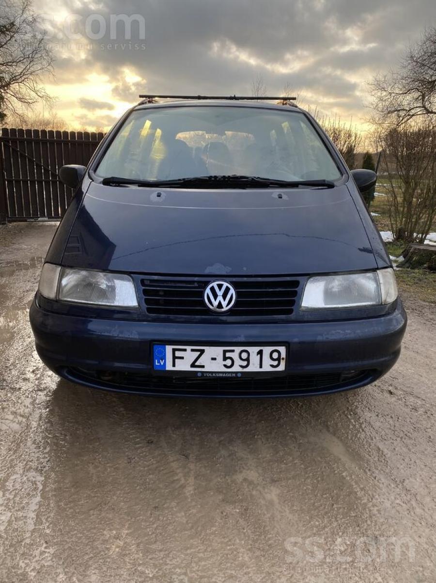 Zils Volkswagen Sharan 1996 Jelgava, ar dzinēja tilpumu 1.90 L un nobraukumu 410 tūkst. km par 1200 €, foto 4 vietnē AUTOMOTO.COM.LV