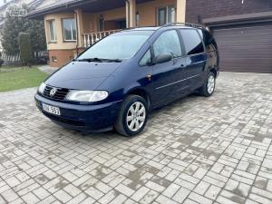 Zils Volkswagen Sharan 1997 Viļņa, ar dzinēja tilpumu 1.90 L un nobraukumu 370 tūkst. km par 1300 €, foto  vietnē AUTOMOTO.COM.LV