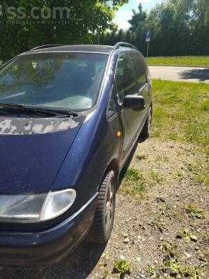 Zils Volkswagen Sharan 1998 Daugavpils, ar dzinēja tilpumu 1.90 L un nobraukumu 373 tūkst. km par 600 €, foto 4 vietnē AUTOMOTO.COM.LV