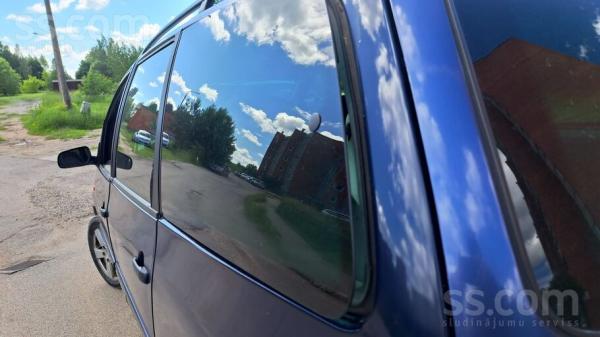 Blue Volkswagen Sharan 1998 in Daugavpils, with an engine capacity of 1.90 L and mileage of 374 thousand km for 1300 €, photo 10 on AUTOMOTO.COM.LV