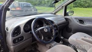 Zils Volkswagen Sharan 1998 Daugavpils, ar dzinēja tilpumu 1.90 L un nobraukumu 374 tūkst. km par 1300 €, foto 18 vietnē AUTOMOTO.COM.LV
