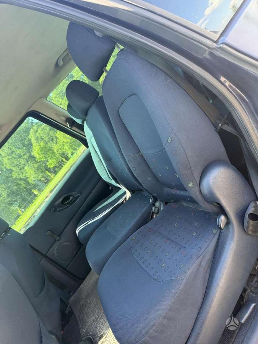 Zils Volkswagen Sharan 1999 Kauņa, ar dzinēja tilpumu 1.90 L un nobraukumu 330 tūkst. km par 470 €, foto 10 vietnē AUTOMOTO.COM.LV
