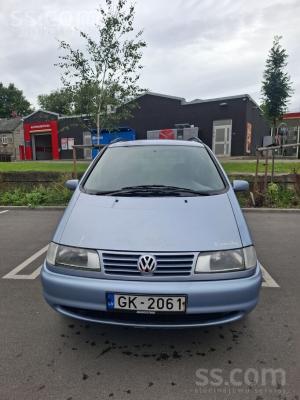 Blue Volkswagen Sharan 1999 in Riga, with an engine capacity of 1.90 L and mileage of 296 thousand km for 900 €, photo  on AUTOMOTO.COM.LV