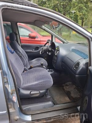 Blue Volkswagen Sharan 1999 in Riga, with an engine capacity of 1.90 L and mileage of 296 thousand km for 900 €, photo 7 on AUTOMOTO.COM.LV