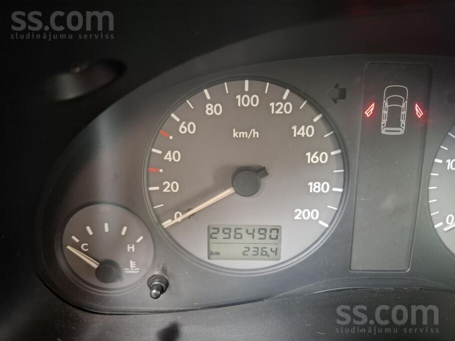 Blue Volkswagen Sharan 1999 in Riga, with an engine capacity of 1.90 L and mileage of 296 thousand km for 900 €, photo 11 on AUTOMOTO.COM.LV