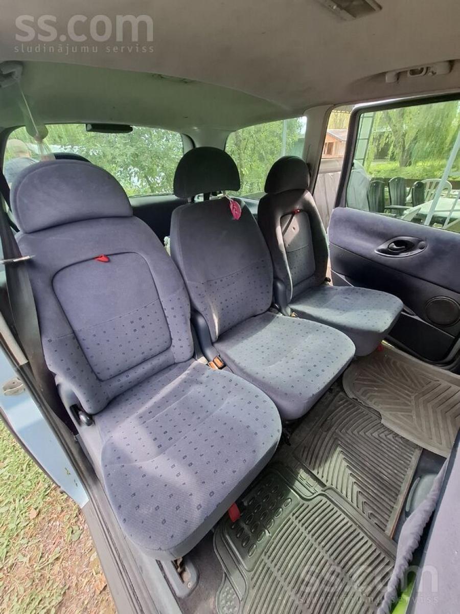 Blue Volkswagen Sharan 1999 in Riga, with an engine capacity of 1.90 L and mileage of 296 thousand km for 900 €, photo 12 on AUTOMOTO.COM.LV