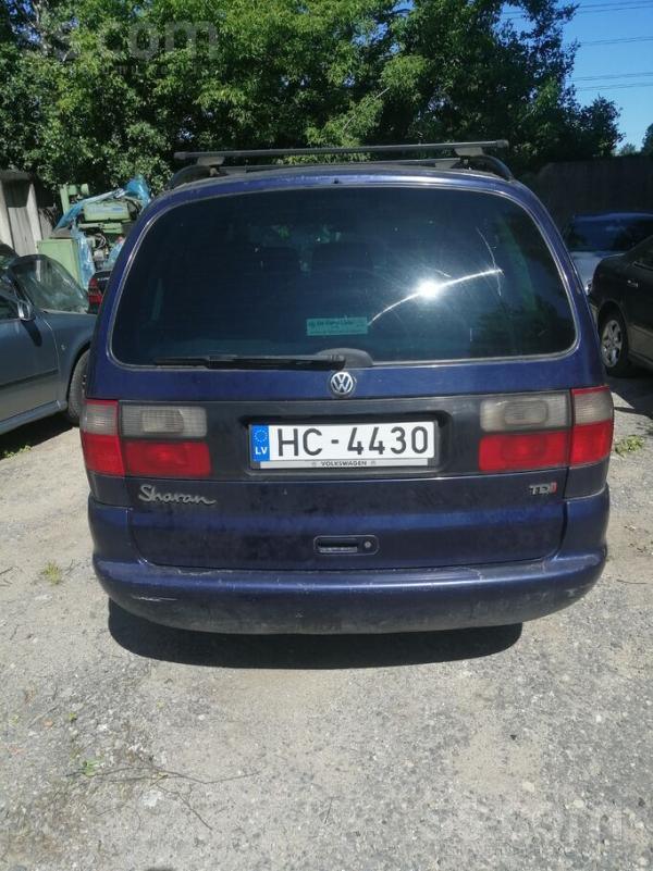 Zils Volkswagen Sharan 2000 Rīga, ar dzinēja tilpumu 1.90 L un nobraukumu 397 tūkst. km par 500 €, foto 7 vietnē AUTOMOTO.COM.LV