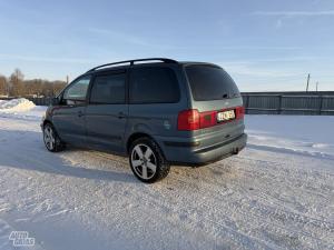 Blue Volkswagen Sharan 2001 in Raseiniai, with an engine capacity of 1.90 L and mileage of 308 thousand km for 1450 €, photo 6 on AUTOMOTO.COM.LV