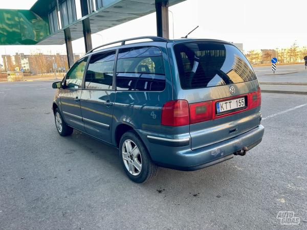 Zils Volkswagen Sharan 2001 Viļņa, ar dzinēja tilpumu 1.90 L un nobraukumu 309 tūkst. km par 1700 €, foto 2 vietnē AUTOMOTO.COM.LV