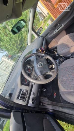 Zils Volkswagen Sharan 2001 Kauņa, ar dzinēja tilpumu 1.90 L un nobraukumu 292 tūkst. km par 1300 €, foto 10 vietnē AUTOMOTO.COM.LV