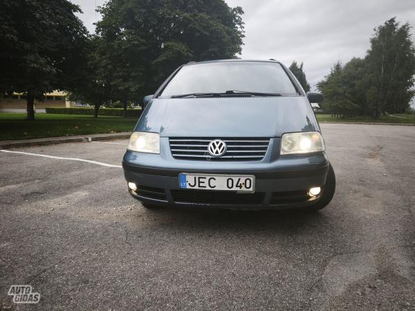 Zils Volkswagen Sharan 2001 Radviliškis, ar dzinēja tilpumu 2.00 L un nobraukumu 292 tūkst. km par 1750 €, foto 2 vietnē AUTOMOTO.COM.LV