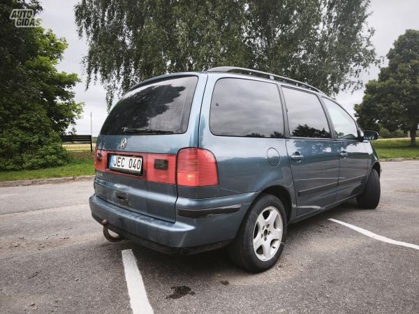 Zils Volkswagen Sharan 2001 Radviliškis, ar dzinēja tilpumu 2.00 L un nobraukumu 292 tūkst. km par 1750 €, foto 5 vietnē AUTOMOTO.COM.LV