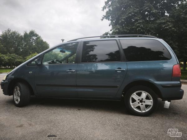 Zils Volkswagen Sharan 2001 Radviliškis, ar dzinēja tilpumu 2.00 L un nobraukumu 292 tūkst. km par 1750 €, foto 7 vietnē AUTOMOTO.COM.LV