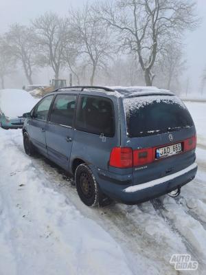 Blue Volkswagen Sharan 2002 in Klaipeda, with an engine capacity of 2.00 L and mileage of 363 thousand km for 750 €, photo 4 on AUTOMOTO.COM.LV
